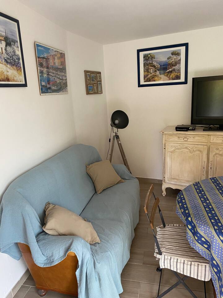 Gite 2 Personnes En Campagne - Aups