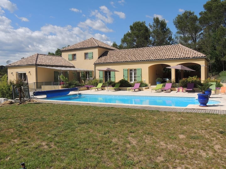 Splendide Villa  Avec Piscine Chauffée Vue , Fibre - Lorgues