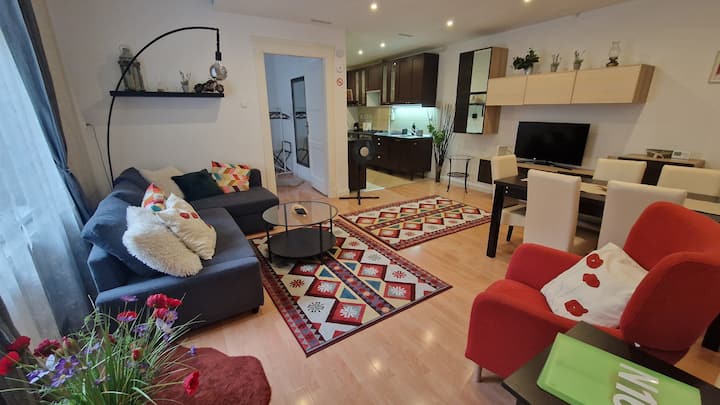 N16-spacey, Modern Family Flat For 5 - Budapeste