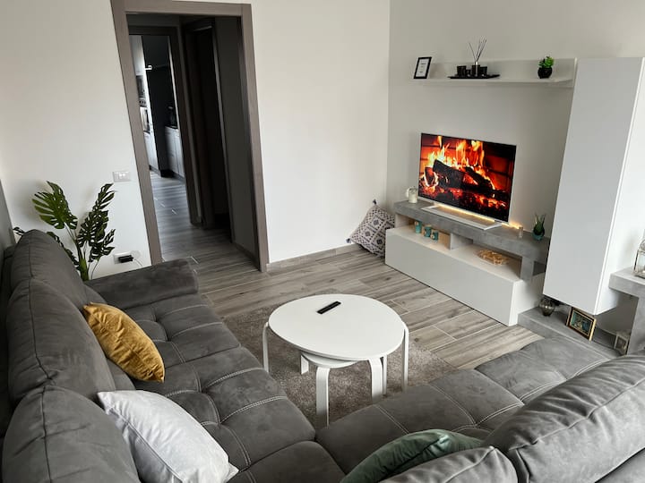 Wohnung Nah Am Zentrum, Parking - Netflix - Arona, Italy