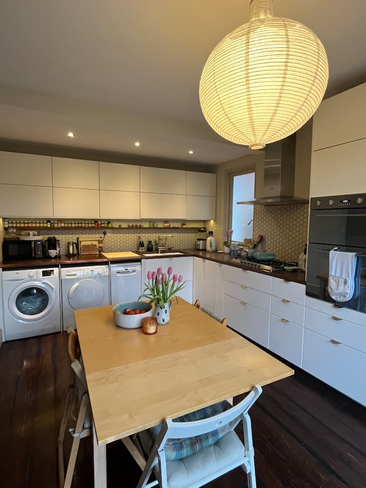2-bed Spacious Garden Flat - Londres