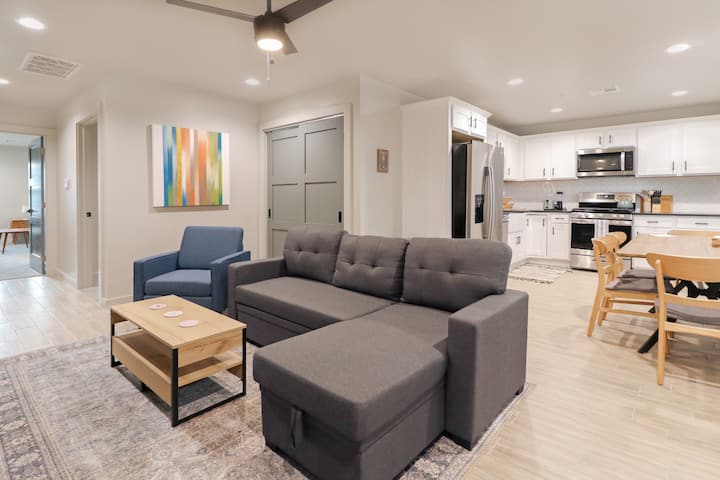 The 405 Contemporary - Asian District - Oklahoma City