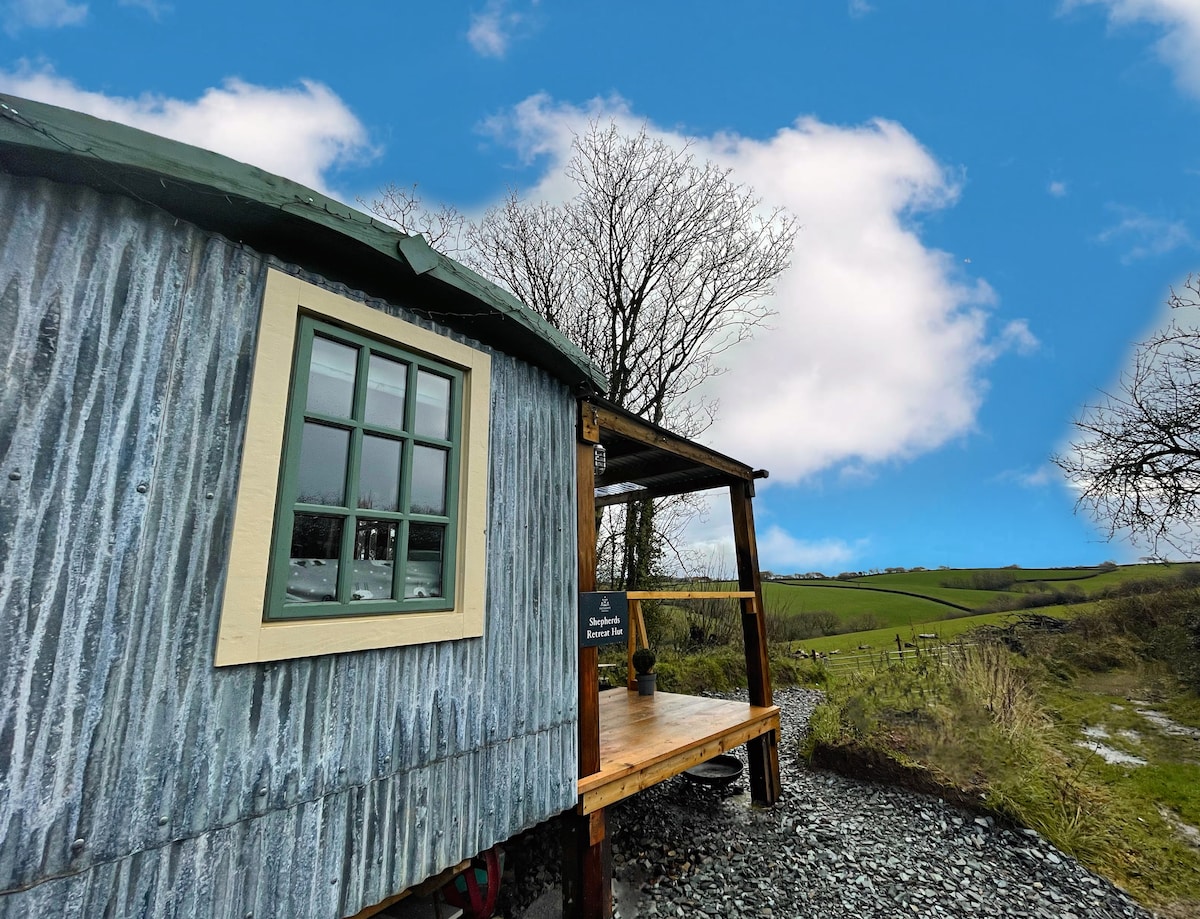 Shepherd's Retreat Hut - Shepherd's huts (UK, France) for Rent in ...