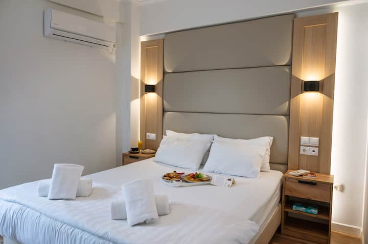 Double Room With Balcony Hotel-tier - Athènes