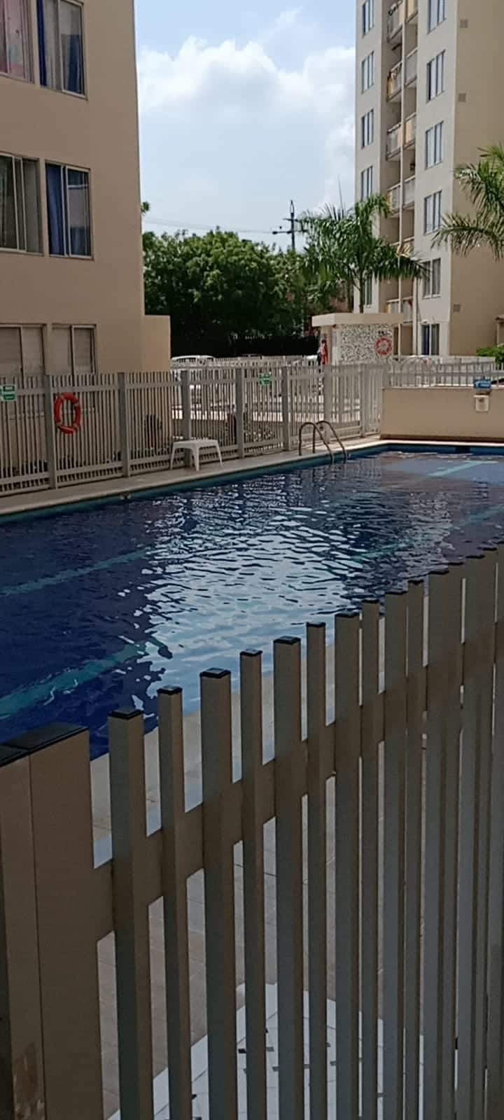 Apto Con Piscina Y Aire Acondicionado Girardot. - Girardot