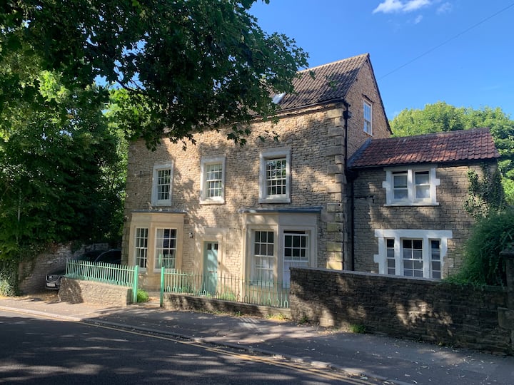 Georgian Family Home In Frome - 프롬