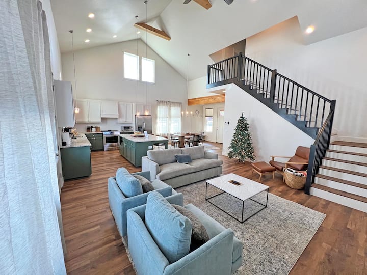 Mountain View Retreat By Lake | Sleeps 8 - Pagosa Springs, CO