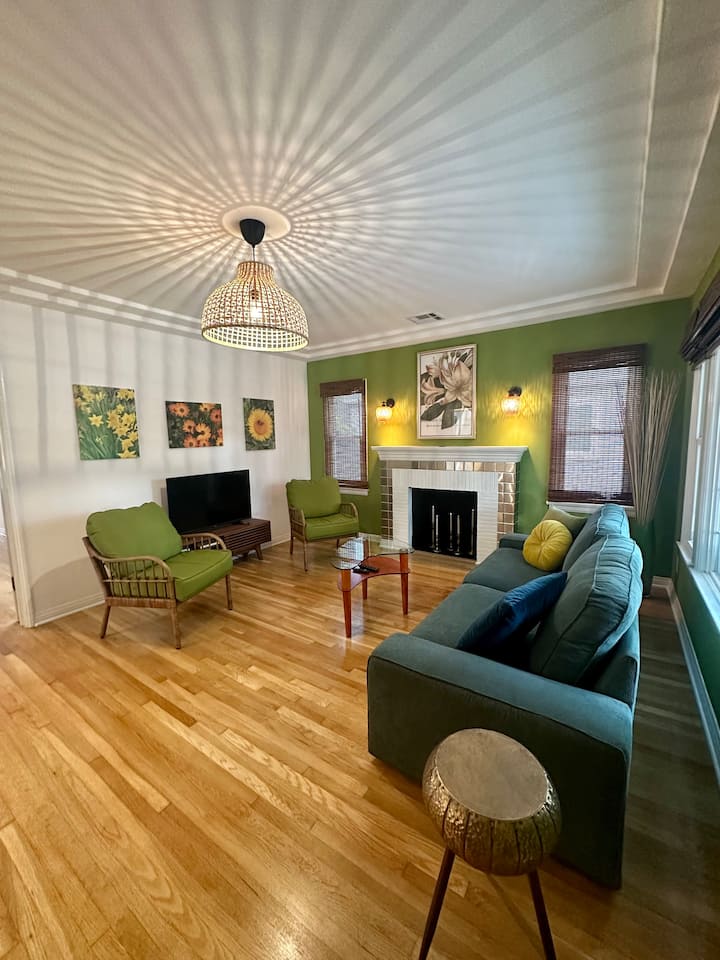 Big Daddy’s Place - Culver City, CA