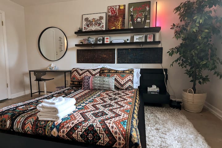 Comfy & Roomy 2/2 • Big Deck • Medium Term Special - Tallahassee, FL
