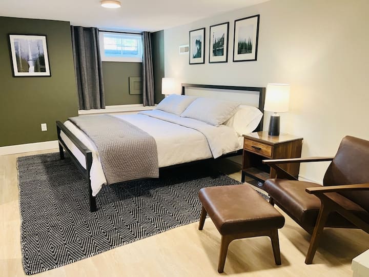 Classy Irvington Living Space - Sunnyside - Portland