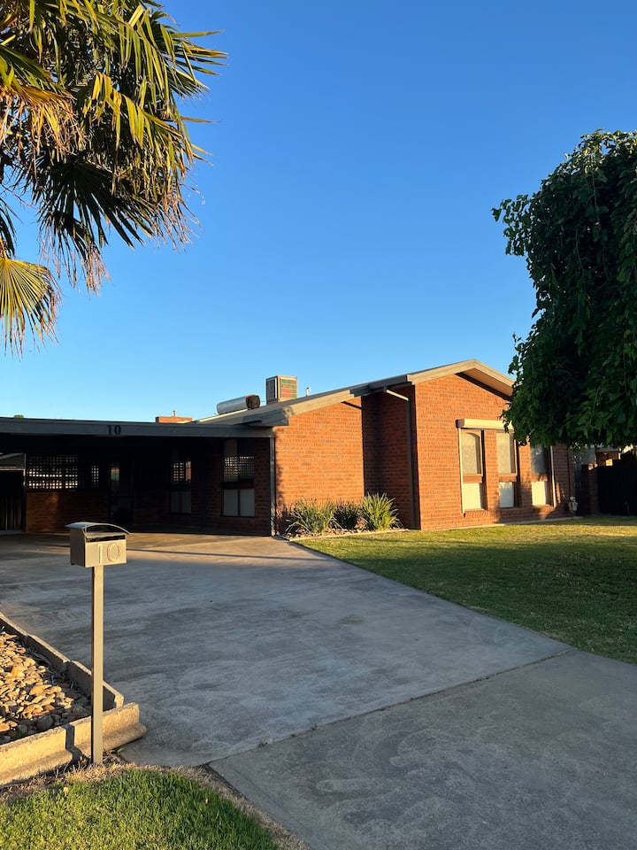 Mulberry House - Yarrawonga