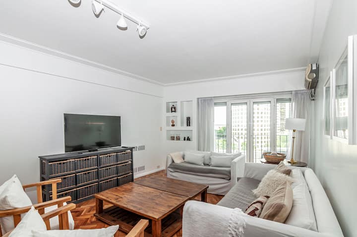 3 Br/2 Bath In Prime Recoleta - Buenos Aires