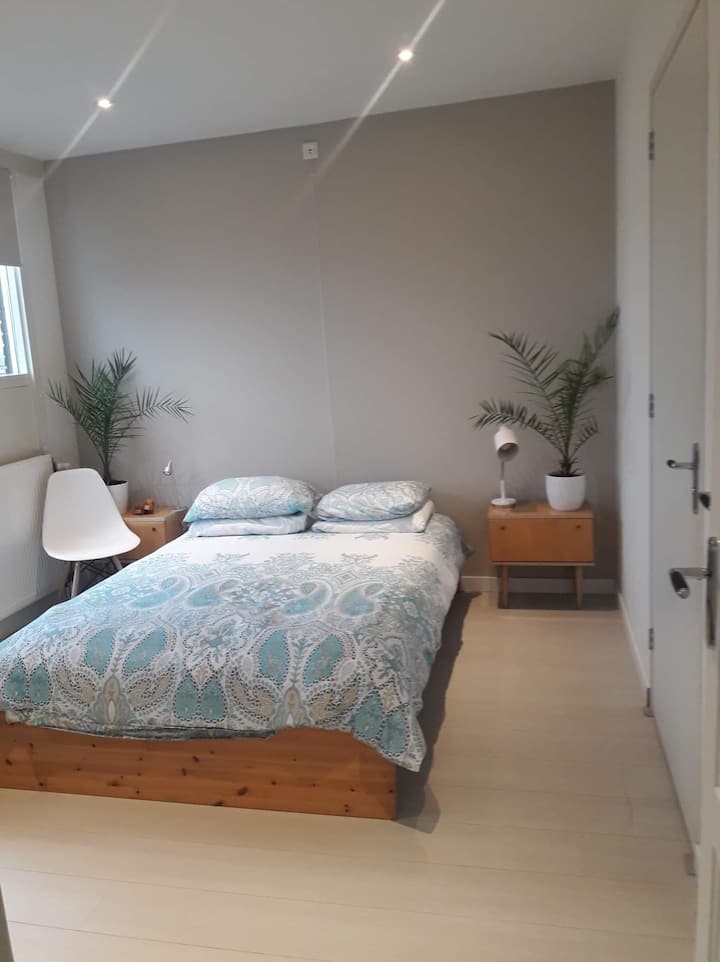 3 Rooms On An Entire Private Floor Next To Ahoy - Rotterdam