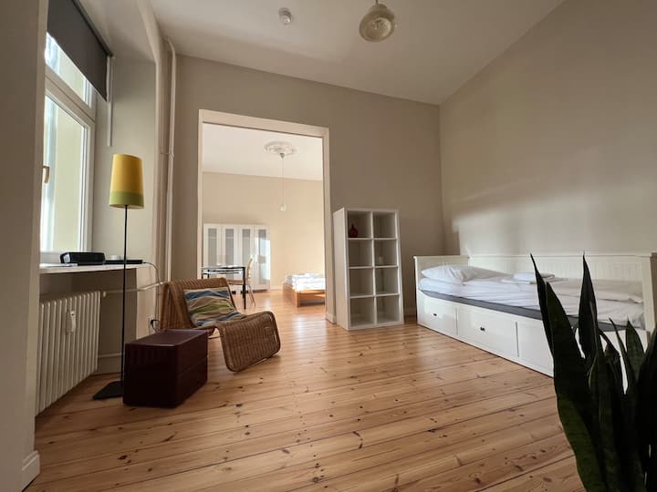 1. Mitten Drin Im Berliner Flair Im Bezirk Mitte - Berlin