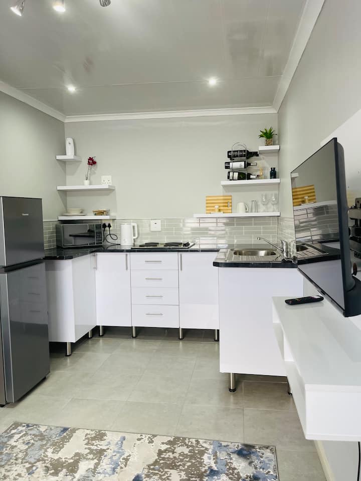 Reros Serviced Apartments - Mankweng