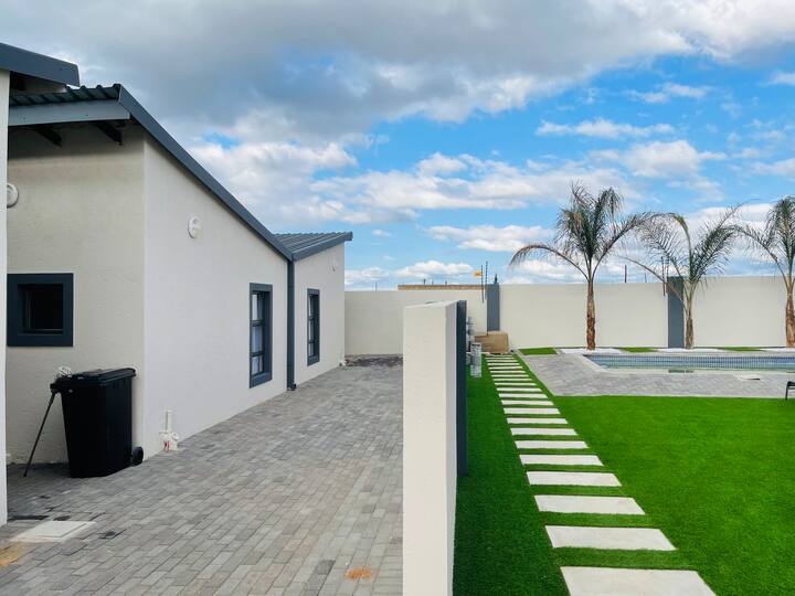 Reros Serviced Apartments - Mankweng
