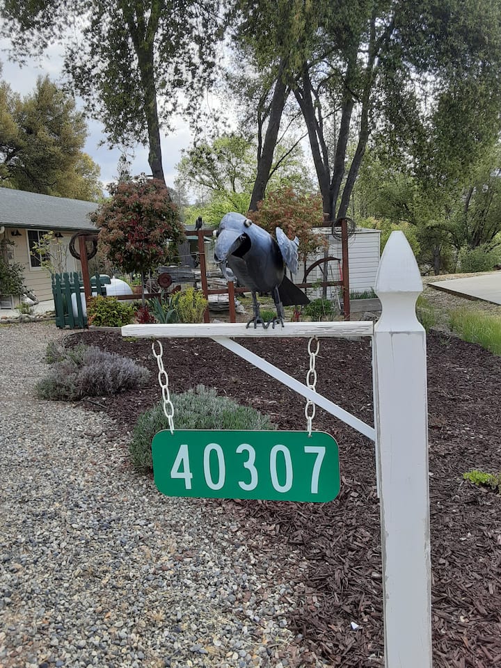 Sweetpea Creek - Oakhurst, CA