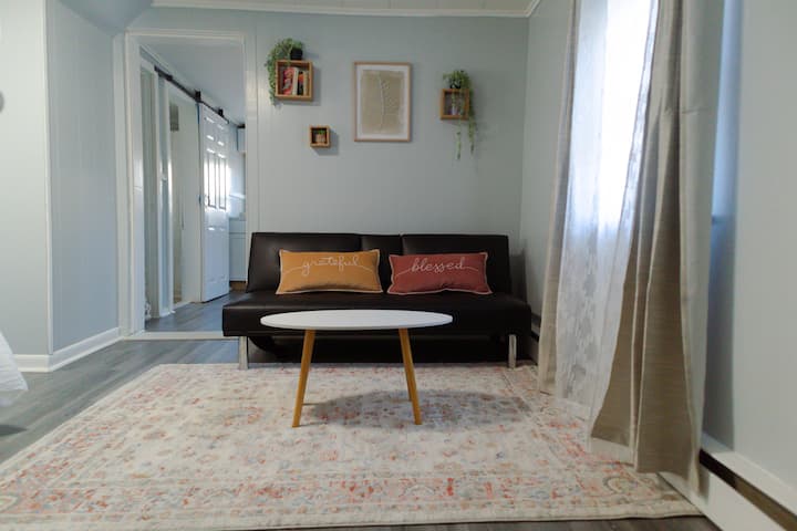 Comfy And Convenient: A Home Away From Home - Bridgeport