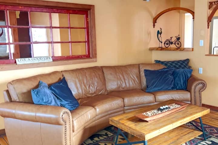 Creekside, Great Views, In Heart Of Downtown - Joseph, OR