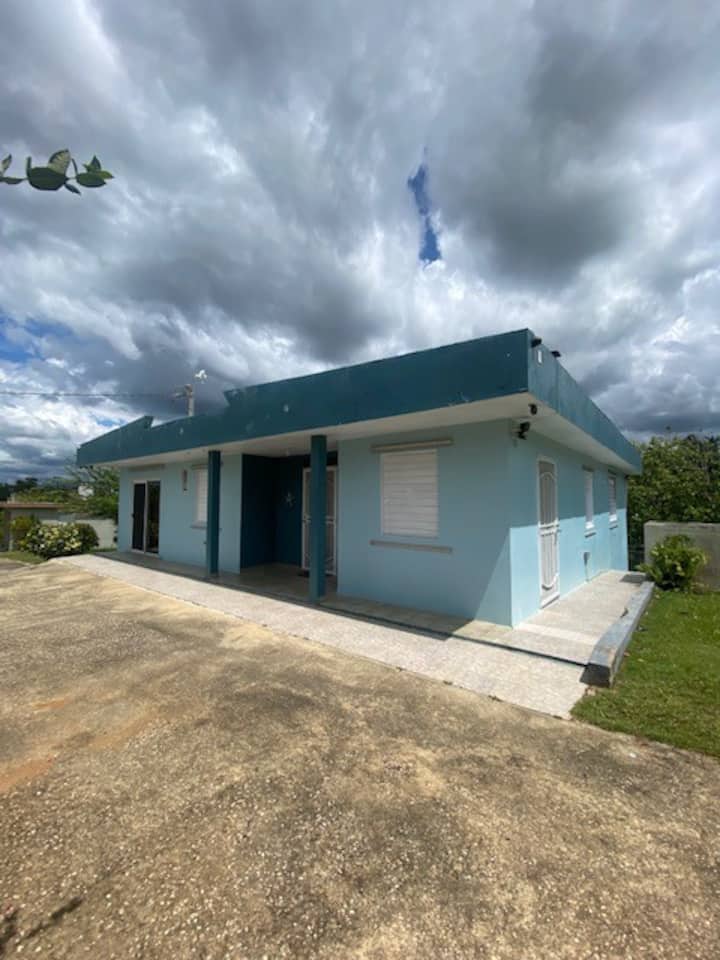 La Azulita Del Campo - Utuado