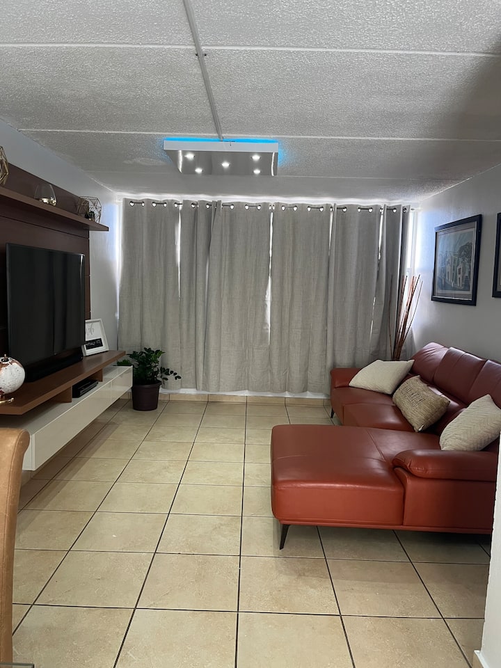 Fontana Towers Cozy Apartment - Trujillo Alto