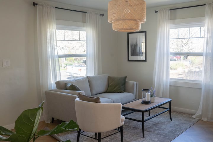 Downtown Cottage- Near U Of O/autzen Stadium - Eugene, OR