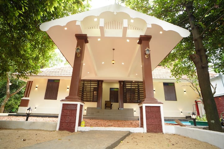 Amazing Maze Aluva - Kochi