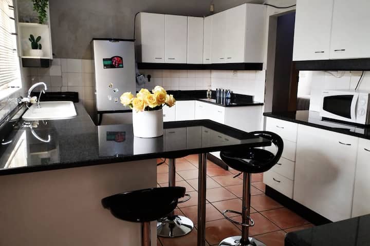 The Rose - 3 Bedroom House - Emalahleni