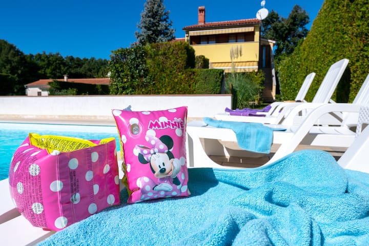 Villa Livia Apartman Renko Bazen Igralište Roštilj - Medulin