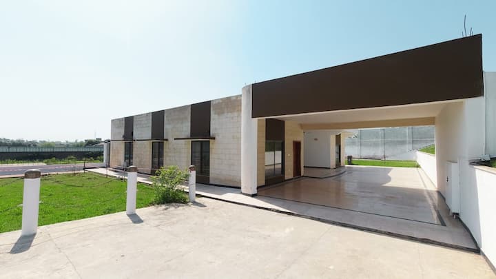 Spacious 7 Bedroom Farmhouse - Prime Location ! - Islamabad