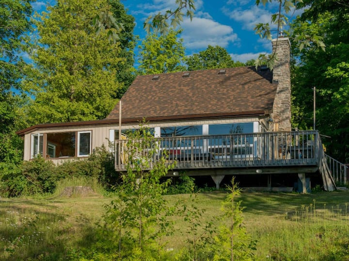 Chemong Lake Cottage - Peterborough