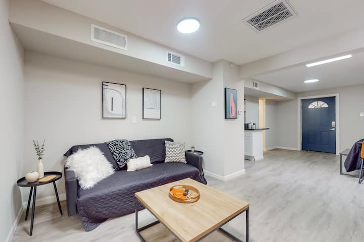 ⟫ Dog Run & Courtyard 2 Bedroom Apt W/king Bed W&d - Albuquerque