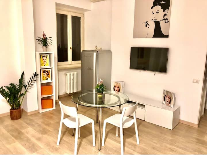 Eleganza Nel Centro Di Milano - Milão