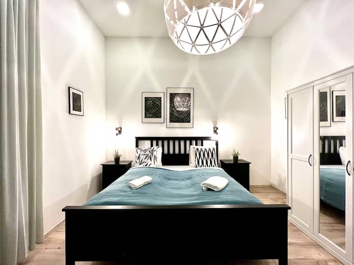 A Modern Spacious Nagy Diófa Apartment In Centre - Budimpešta