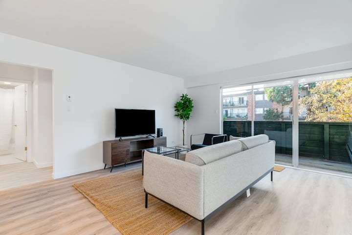 Bright & Modern 1br Suite | Mins To Trendy Main St - Vancouver