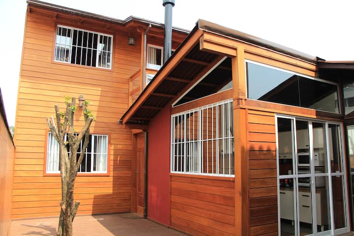 Chalé De Angelim Na Praia Do Campeche Em Floripa! - Florianópolis