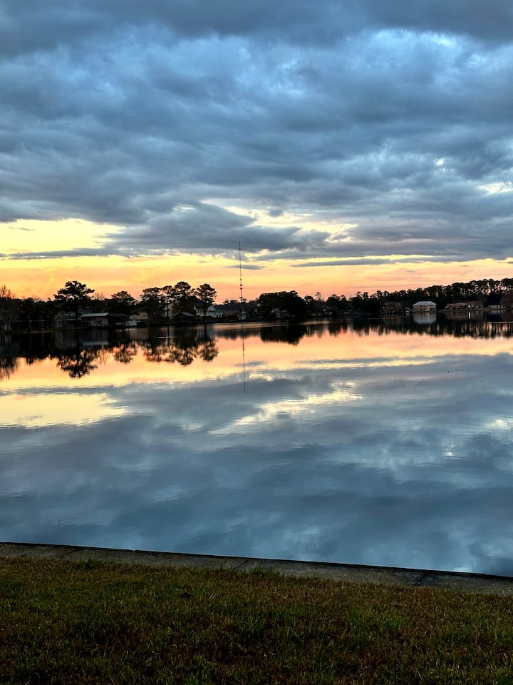 Captain’s On Camellia - Slidell, LA