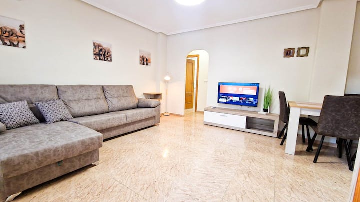 Ground Floor Apartment Large Terrace 1000m Beach - Torrevieja