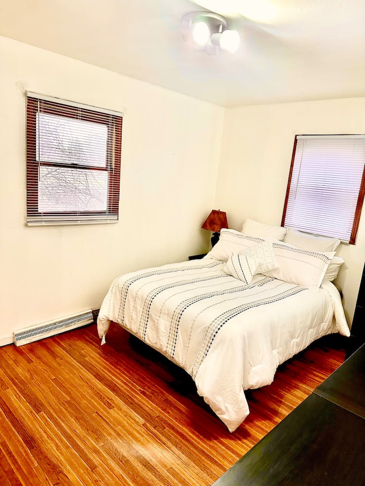 New Lenox Cute & Tranquil Duplex - Orland Park, IL