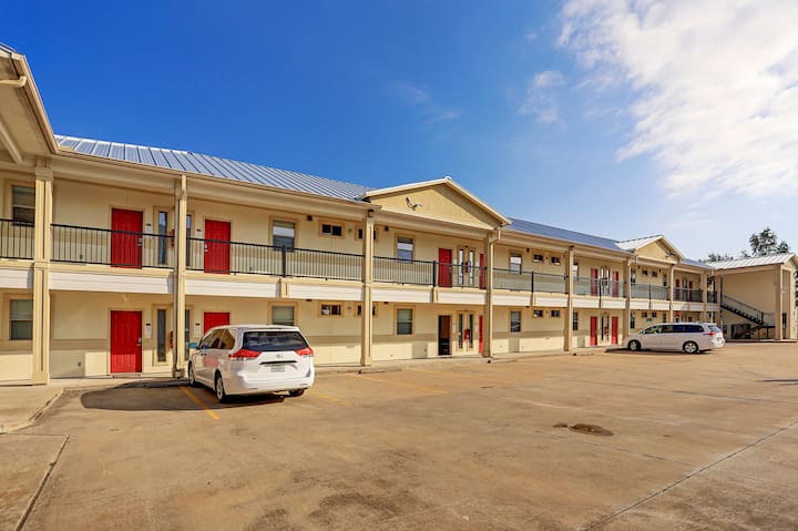 Chinatown 2 Bedrooms With 4 Beds. Large Kitchen207 - Houston, TX