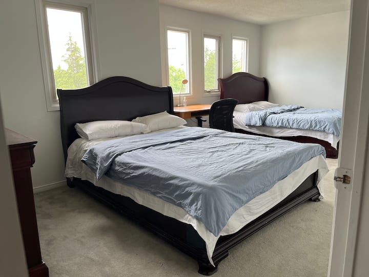 Richmond Hill Master Room With Private Bathroom - Richmond Hill