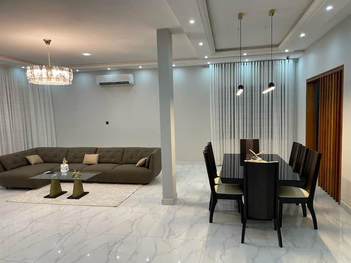 Cozy Private Masterroom With Kingbed. Be Refreshed - 阿克拉