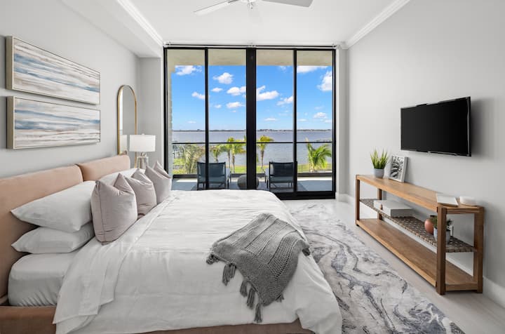 New 3 Bed 3 Bath Condo. Resort Pool & Beach Access - Melbourne Beach, FL