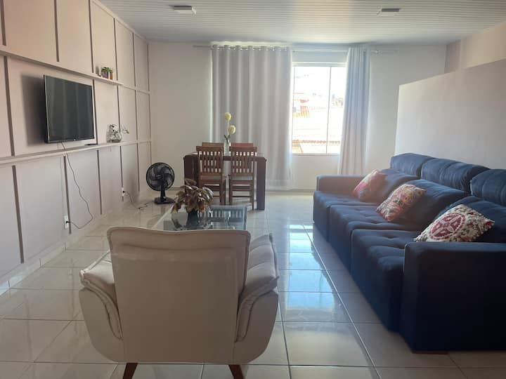 Casa Inteira (Tranquila / Ampla / Confortável ) -