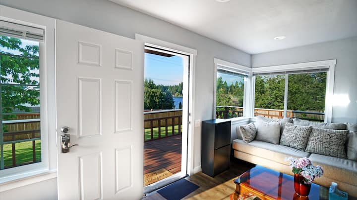 Lakeview 2 Bds With Deck & Grassy Yard - 肯特