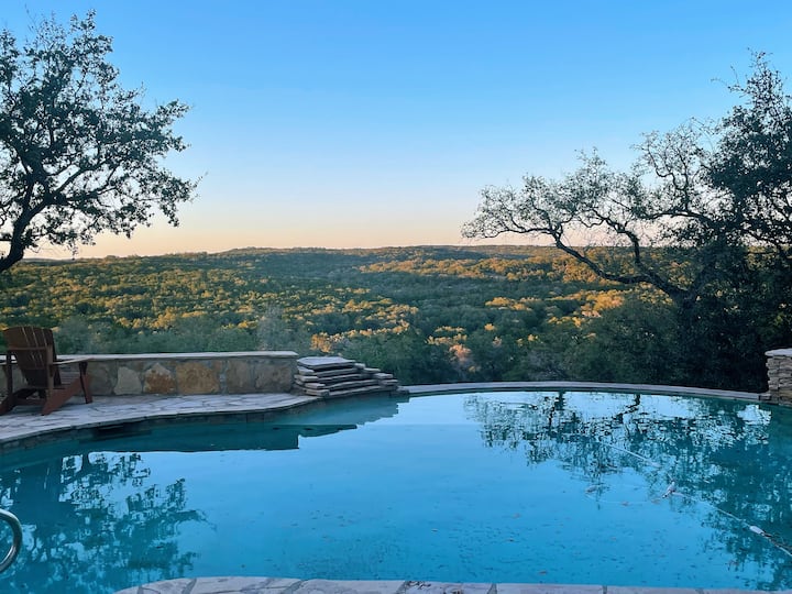 Luxury Private Ranch Style Villa - Natural Bridge Wildlife Ranch