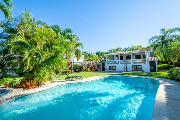 Villa Ensenada Unit 5: On Dogman's Beach w/ POOL - Apartments for Rent ...