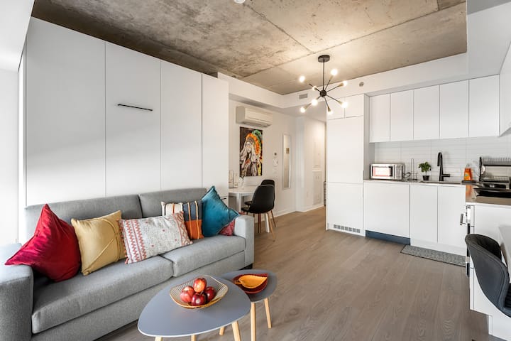 Brand New Studio Near Place Des Arts - Montreal