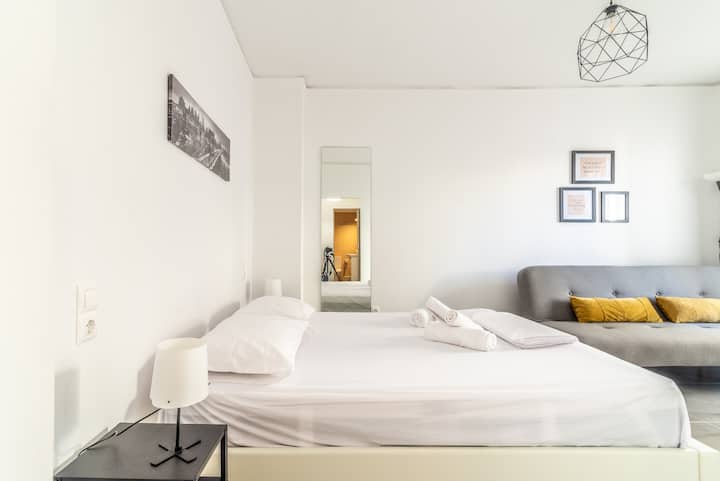Envite Apartment In City Center - Heraklion Airport (HER)