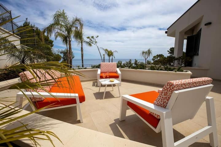 Orange Villa With Sea View And Pool - Santa Flavia